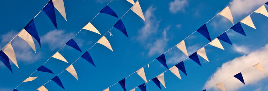 Comment dénicher un fabricant de fanions publicitaires